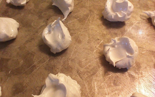 Spiced Almond Meringues – Crowded Earth Kitchen
